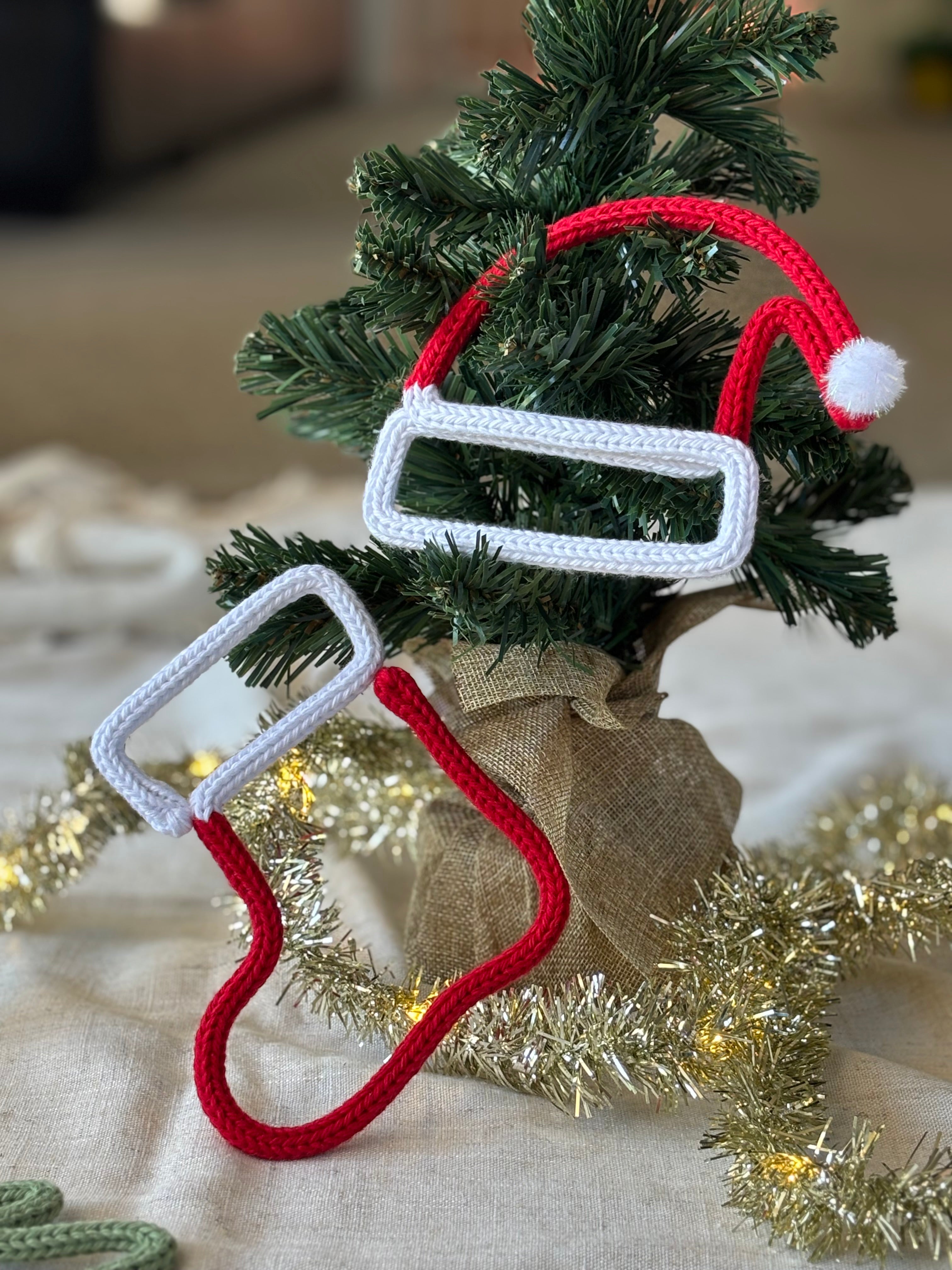Santa’s hat/stocking – Wire and Whimsy